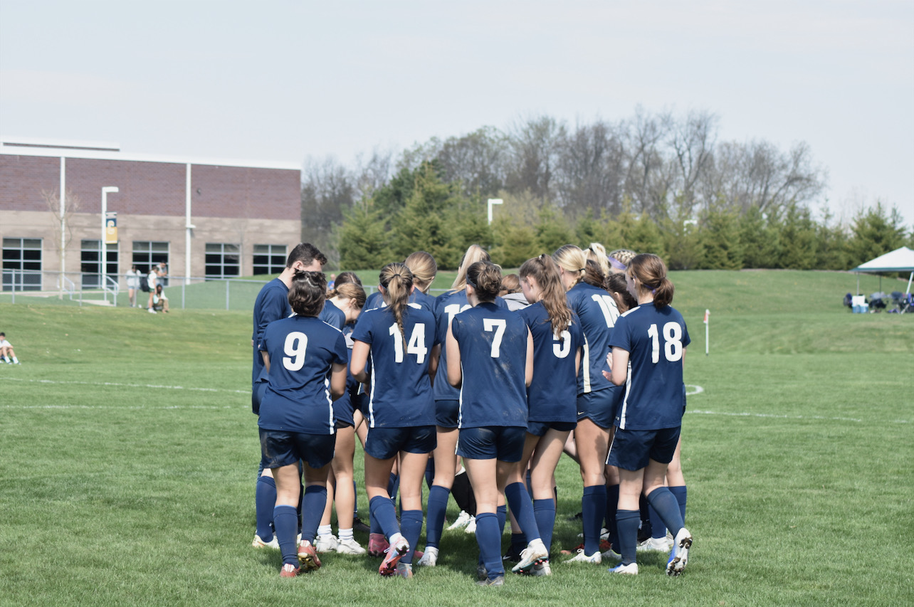 Inconsistent Coaching In Girls Soccer A Challenge For Players The Bleuprint